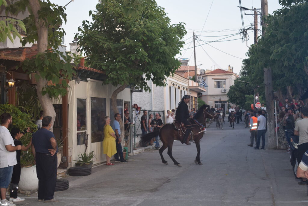 Εκδρομή στα Γρίδια με τον Βούρο - Chios In